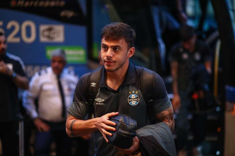 Grêmio é recebido com festa da torcida e conta com novidades para a ...