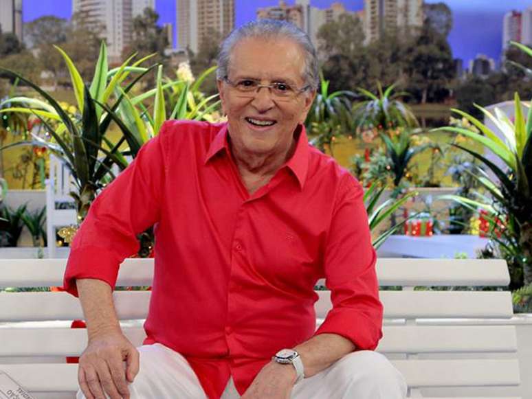 SBT prepara série de documentários com Hebe, Gugu e Carlos Alberto de Nóbrega