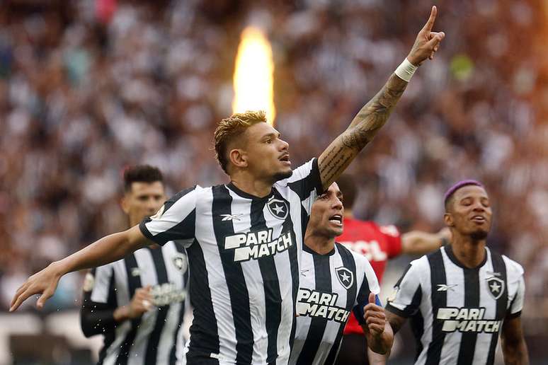 Botafogo chega a 50 jogos na temporada. Veja algumas curiosidades do líder