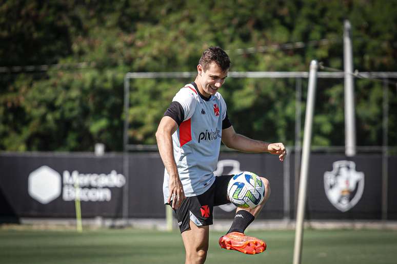 Lucas Piton ressalta mudança no Vasco através de bons resultados e ...
