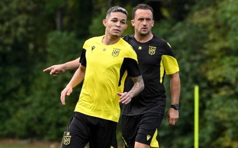 Negociação de Adson com time francês rende R$ 26,3 milhões ao Corinthians