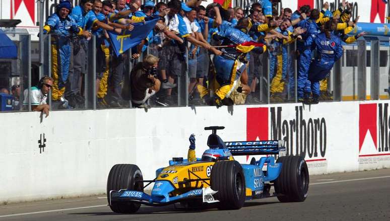 Há 20 anos Fernando Alonso vencia pela primeira vez na F1