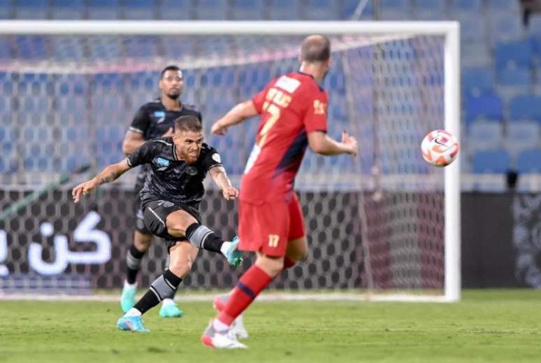 Cuellar fala sobre segundo confronto com Cristiano Ronaldo na Arábia