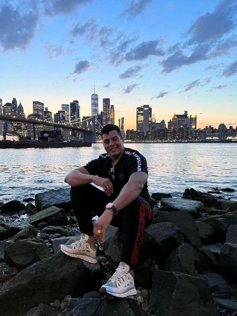 Jonathan Santos explode nas redes sociais e viraliza