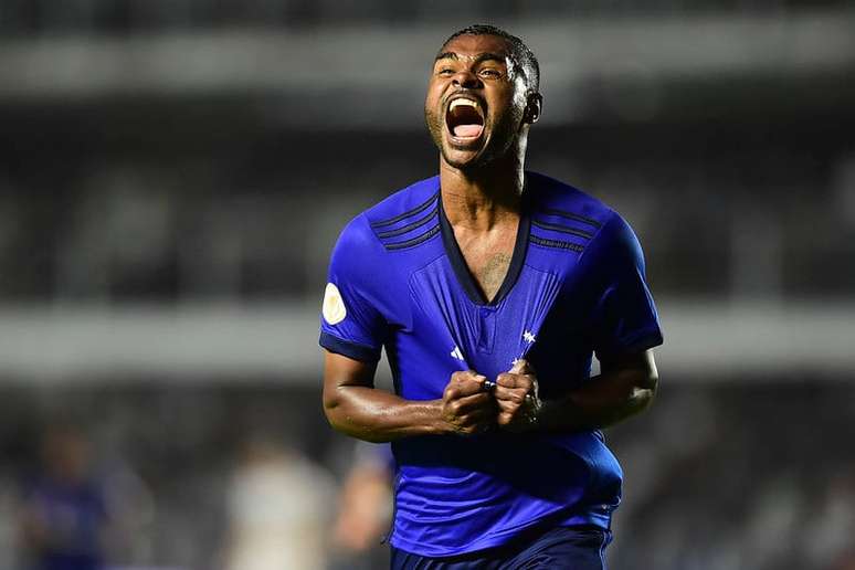 Nikão diz que passou por "momento difícil" no Cruzeiro e celebra gol ...