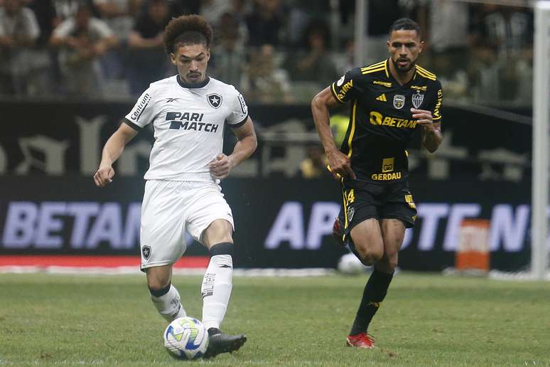 Atuações ENM: Apesar da falha no gol, Adryelson e Cuesta se Atuações ENM: Apesar da falha no gol, Adryelson e Cuesta se