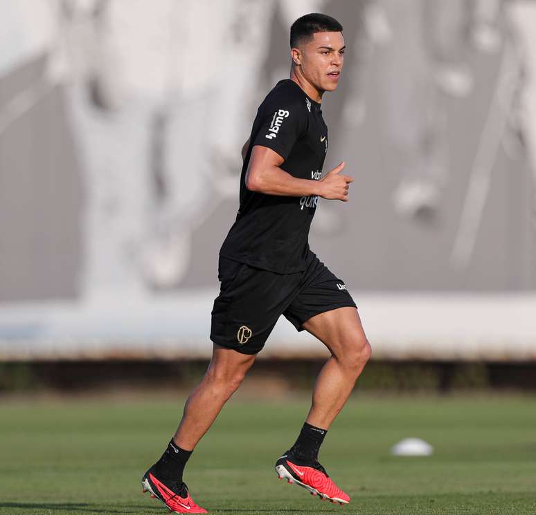 Roni vai a campo e pode reforçar Corinthians em breve; veja como foi ...