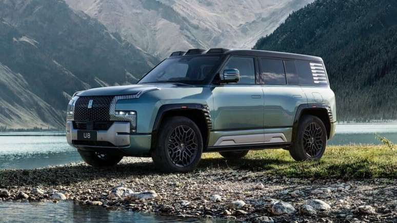 BYD mostra picape híbrida Shark e SUV Yangwang U8 na Agrishow