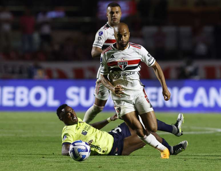 Vou tomar a decisão com calma, diz Lucas sobre futuro no São Paulo