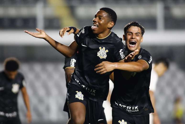 Corinthians vence Red Bull Bragantino e larga em vantagem na semifinal ... Corinthians vence Red Bull Bragantino e larga em vantagem na semifinal ...