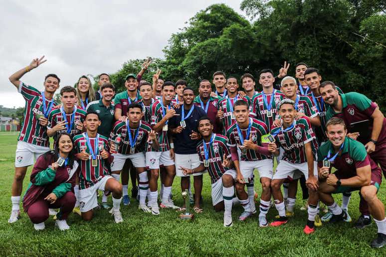 Diretor da base do Fluminense exalta sábado de conquistas: 'DNA do clube'