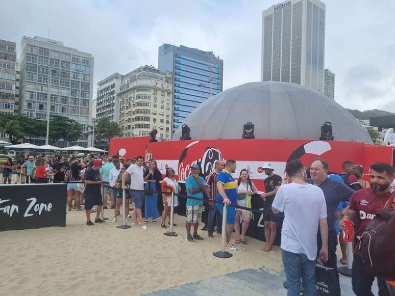 Fanzone da Libertadores recebe milhares de torcedores