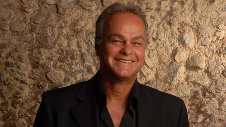 Kadu Moliterno desabafa sobre valor recebido por novela vendida para o ...