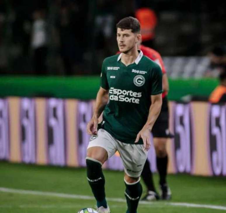 Corinthians mostra interesse em Hugo, lateral esquerdo do Goiás; veja ...