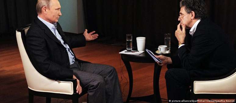 Jornalista alemão acusado de ser pago para lançar livros pró-Putin