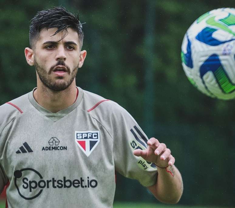 Zenit ou Leicester: a disputa por Beraldo, o melhor defensor sub-23 do ...