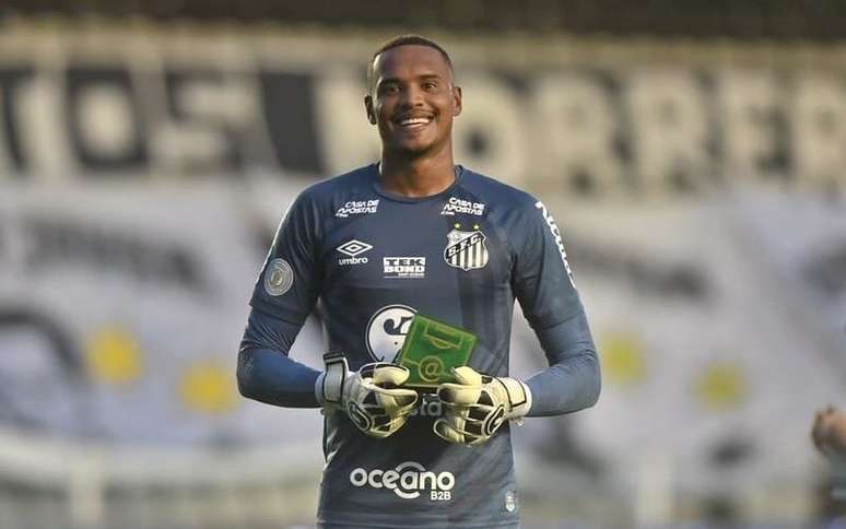 Santos Acerta Venda Do Goleiro John Ao Botafogo