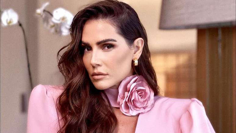 Deborah Secco revela como ficou viciada em assistir 'BBB'