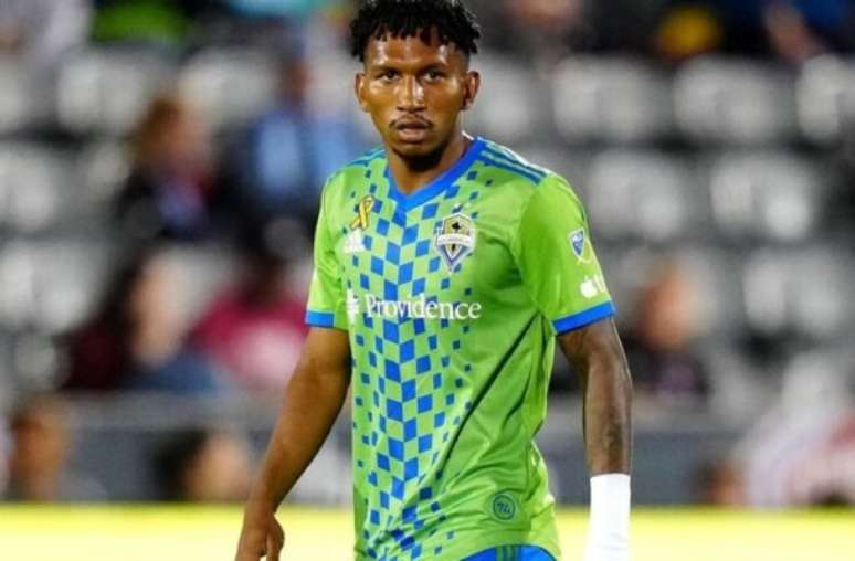 Fluminense desiste da contratação de Léo Chú, após Seattle Sounders ...