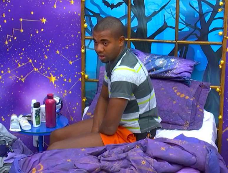 BBB | Davi se abre sobre conversa polêmica com Wanessa: "Me senti um bicho"