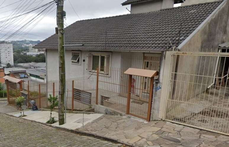 Mulher é encontrada morta dentro de casa em Caxias do Sul