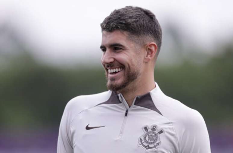 No Corinthians, Pedro Raul diz ter 'maior oportunidade da vida'