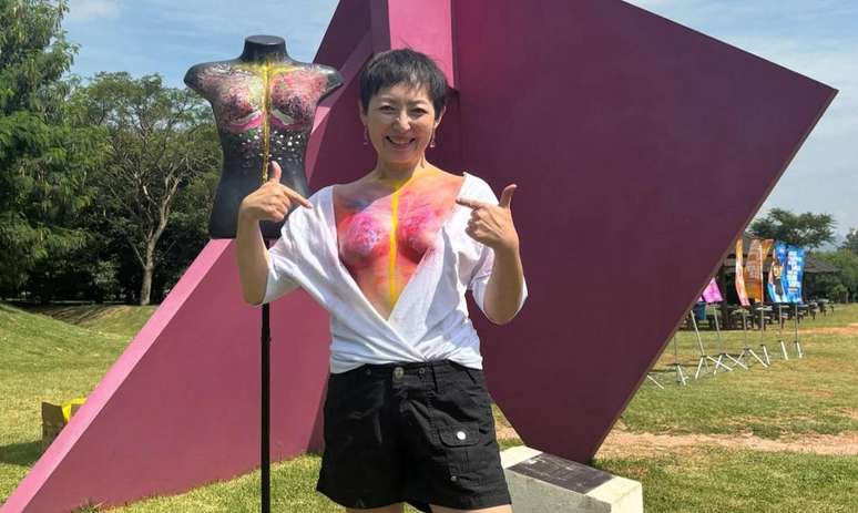 Dia da Mulher: artista plástica luta há 12 anos contra o câncer de mama