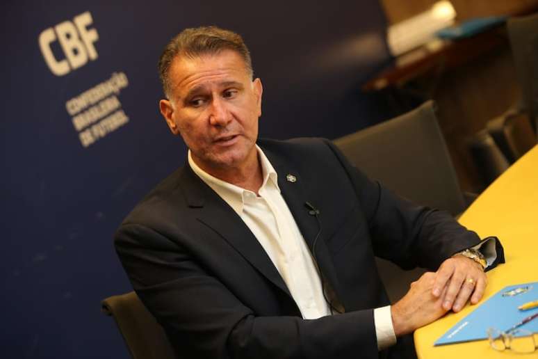 Seneme elogia arbitragem no Brasileirão e nega interferência externa ...