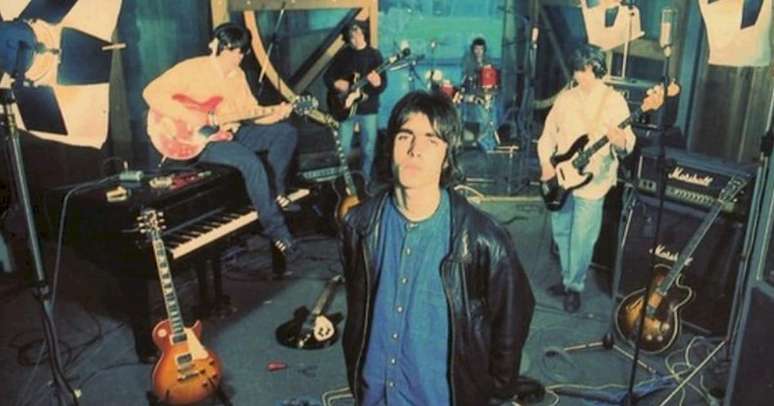 Oasis: fãs anseiam por volta do grupo em aniversário de álbum
