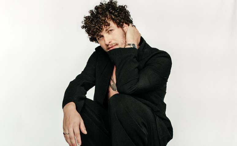 Bryan Behr lança DEJAVU, disco que fala de tempo e reflete sobre busca ...