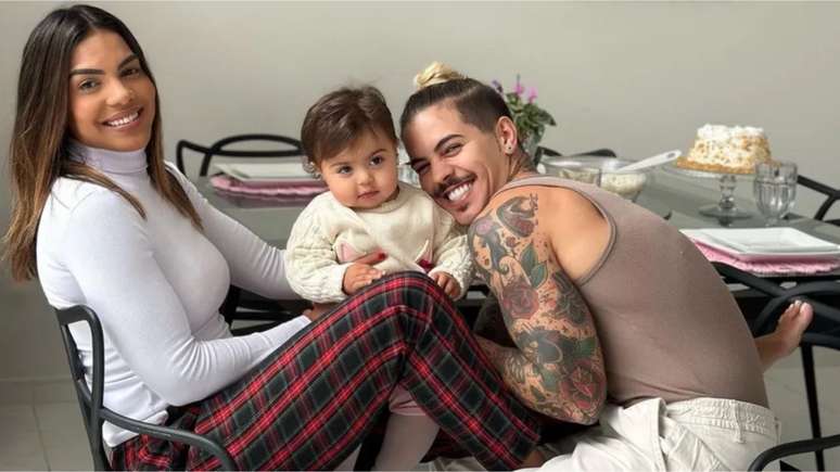 Que chique! Ex- Fazenda Tays Reis mostra decoração do quarto da filha ...