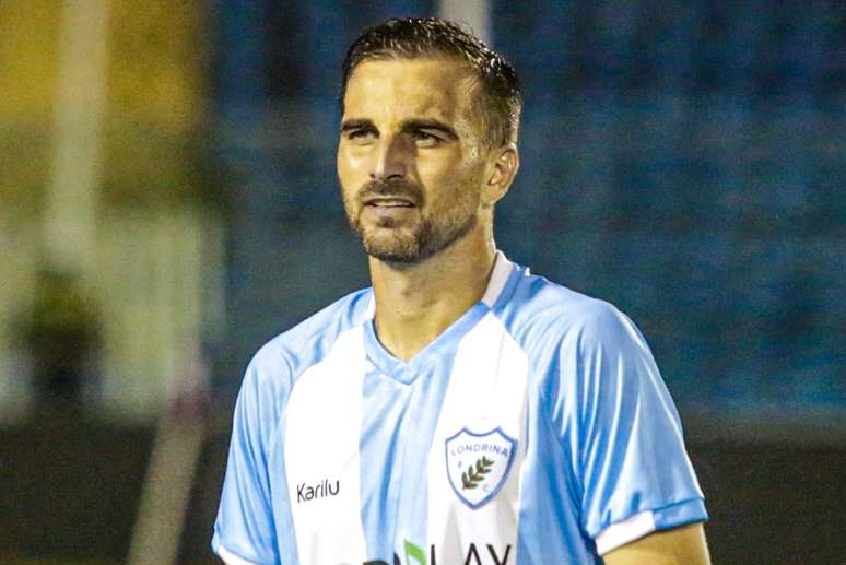 Rafael Longuine completa 20 jogos pelo Londrina: 'Muito gratificante'