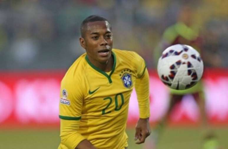 Robinho estreava há 18 anos na Copa do Mundo e vive nova rotina ...