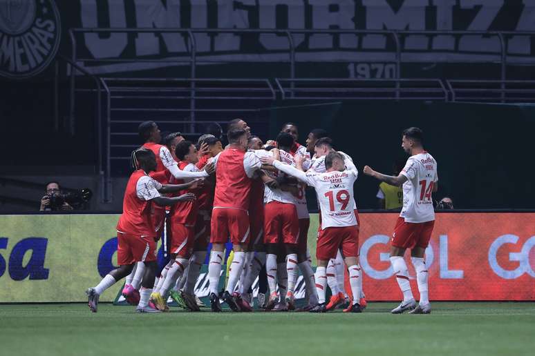 Bragantino X Vitória Onde Assistir Escalações E Horário Do Jogo Pelo