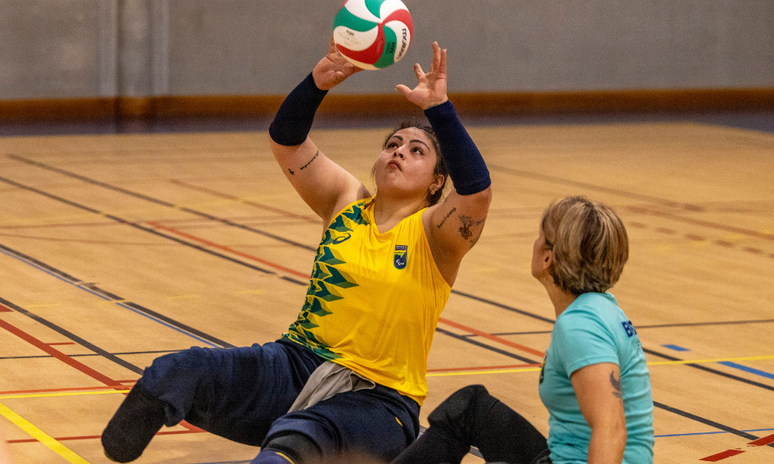 Duda Oliveira encara favoritismo sem pressão: "Batalhamos muito"