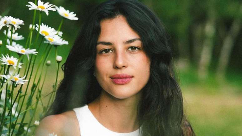 Yanna Lavigne completa 35 anos; atriz e mãe viveu reviravolta em relacionamento