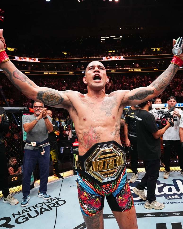 Alex Poatan se diz aberto a encarar campeão mundial de boxe: "Pode ...