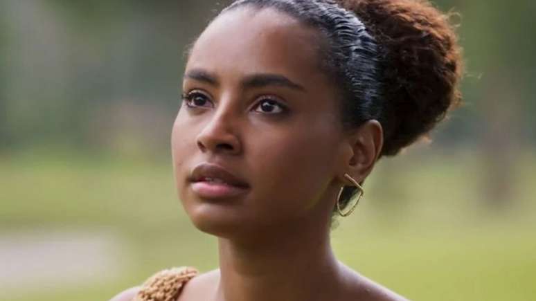 Viola exige dinheiro de Mavi e gera revolta no abrigo em 'Mania de Você'