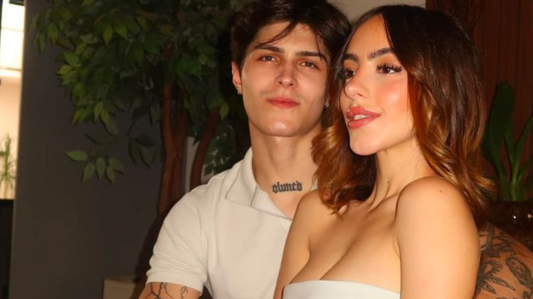 Noivos! Jotapê Mota faz pedido de casamento dos sonhos para Nina Miano