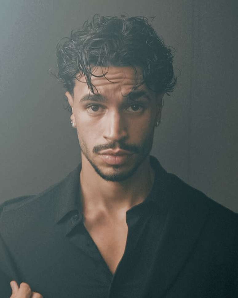 “Usaram meu rosto para vender produtos”, diz influenciador vítima de ...