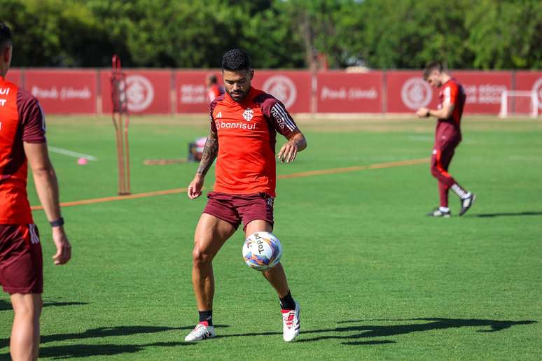 Bruno Tabata retorna e pode estrear pelo Inter na temporada; veja ...