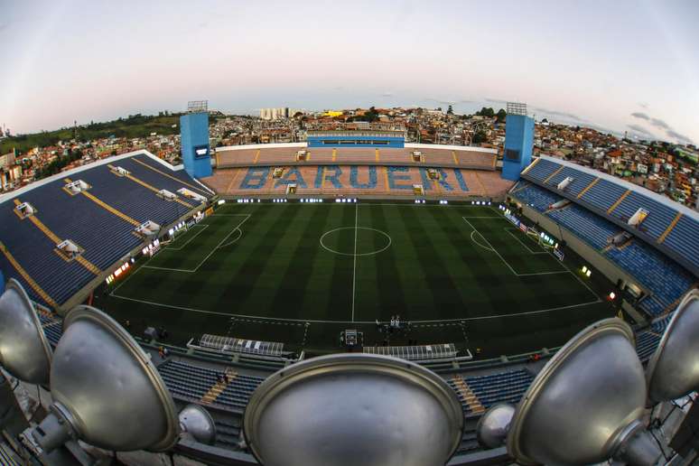 Arena Barueri é interditada pela FPF