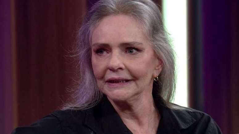 Angela Ro Ro faz desabafo sobre saúde e pede ajuda dos fãs