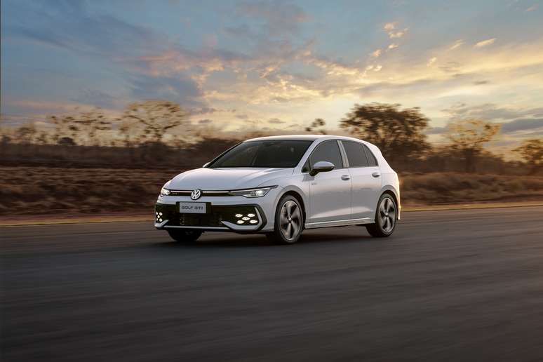 Novo Volkswagen Golf GTI pode chegar ao Brasil por R$ 430 mil, diz jornalista