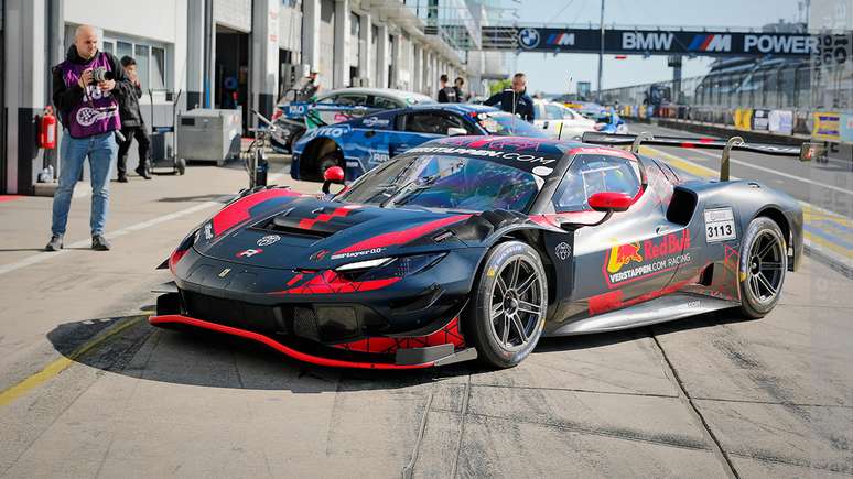 De Ferrari? Verstappen deve disputar corrida em Nürburgring