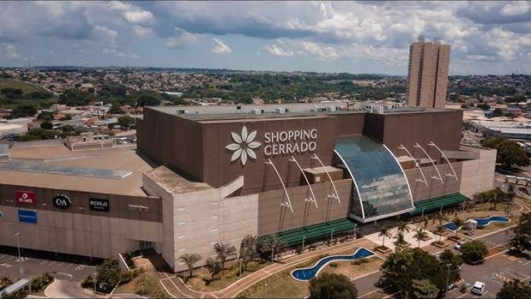 Lumine expande portfólio com gestão do Shopping Cerrado