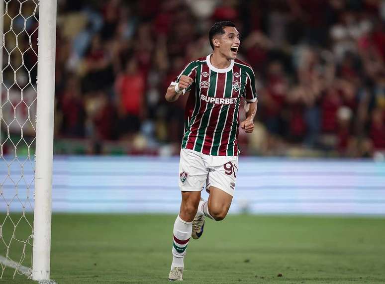 Serna destaca postura do Fluminense: "Impecável na parte defensiva"