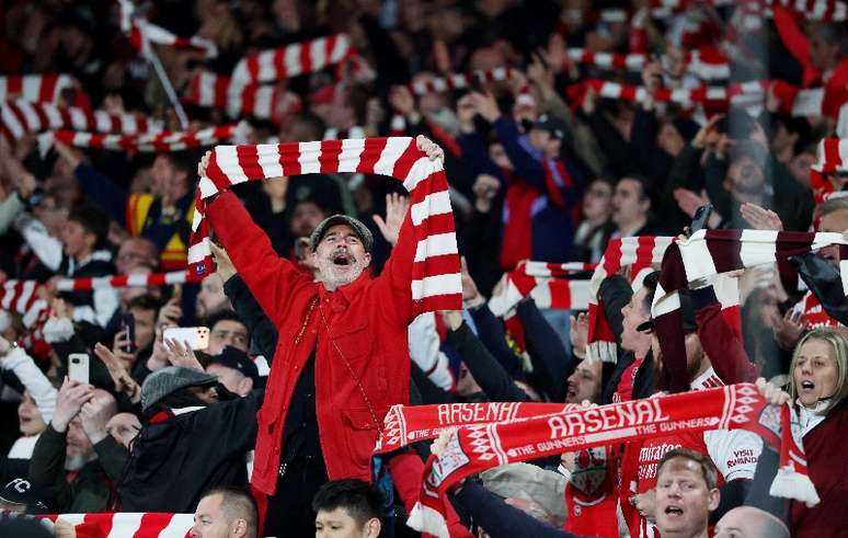 Arsenal conquista título da Premier League pela primeira vez em 22 anos