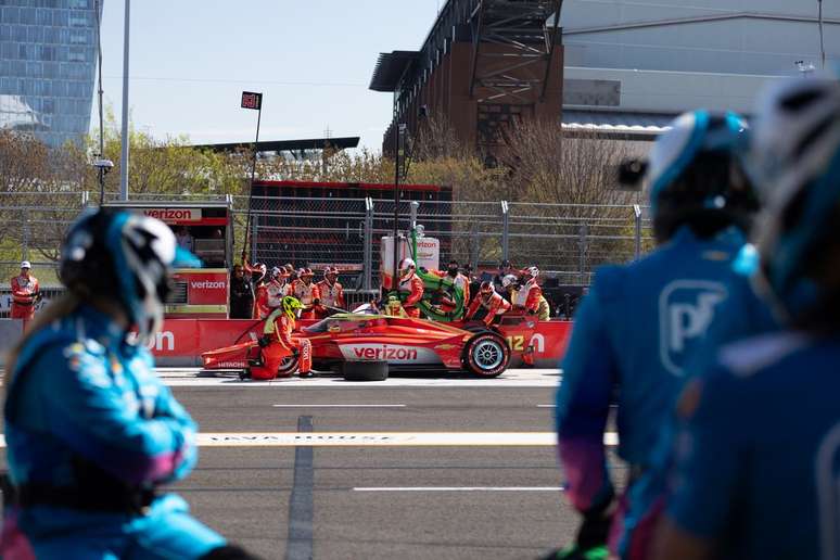 Indy: Como funciona o curioso pit lane dividido em Detroit
