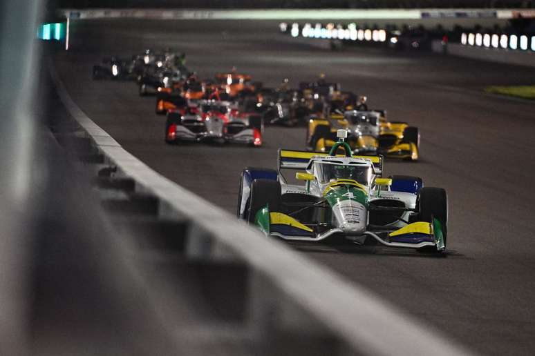Indy: Falha mecânica encerra prova de Caio Collet em Gateway
